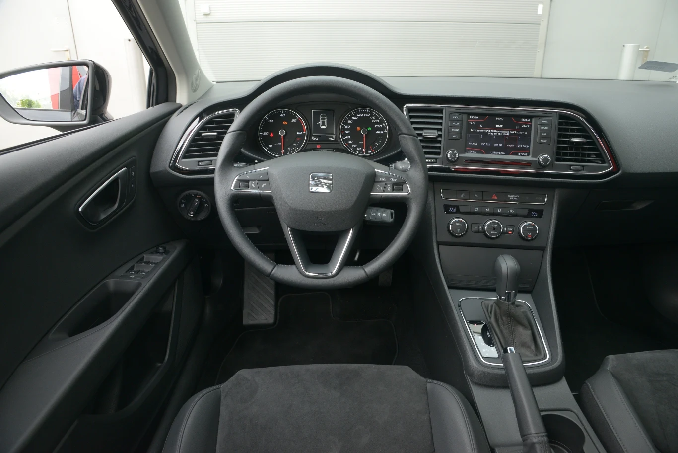 Seat Leon 1.6 TDI DSG Style - test - Motoryzacja w INTERIA.PL