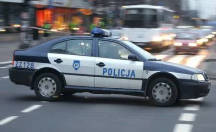 Sam się uprowadził, uwięził i zażądał okupu - Wydarzenia w INTERIA.PL