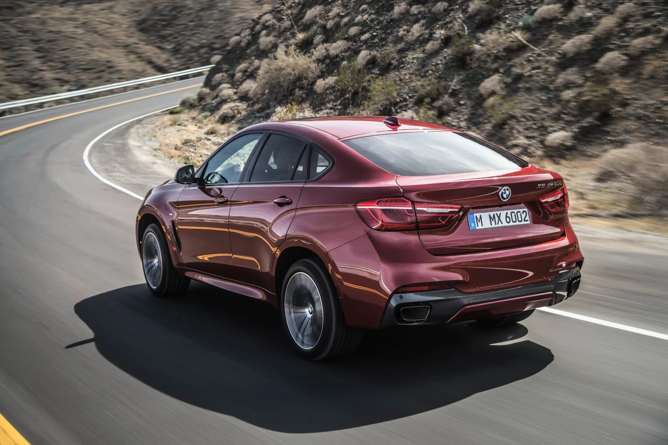 Nowe BMW X6 (F16) - informacje i zdjęcia - Motoryzacja w INTERIA.PL