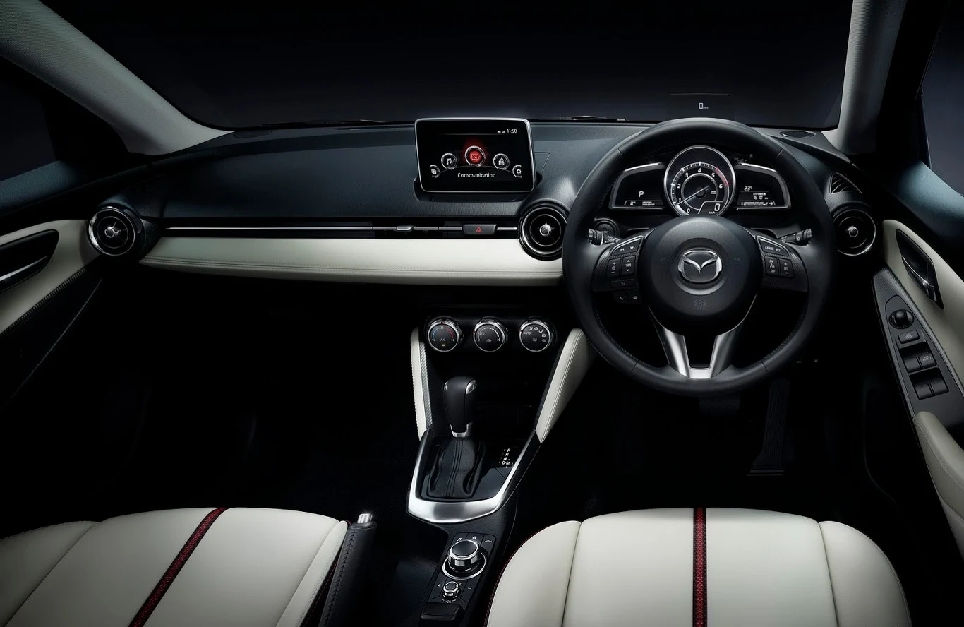 Nowa Mazda 2/Demio - informacje i zdjęcia - Motoryzacja w INTERIA.PL