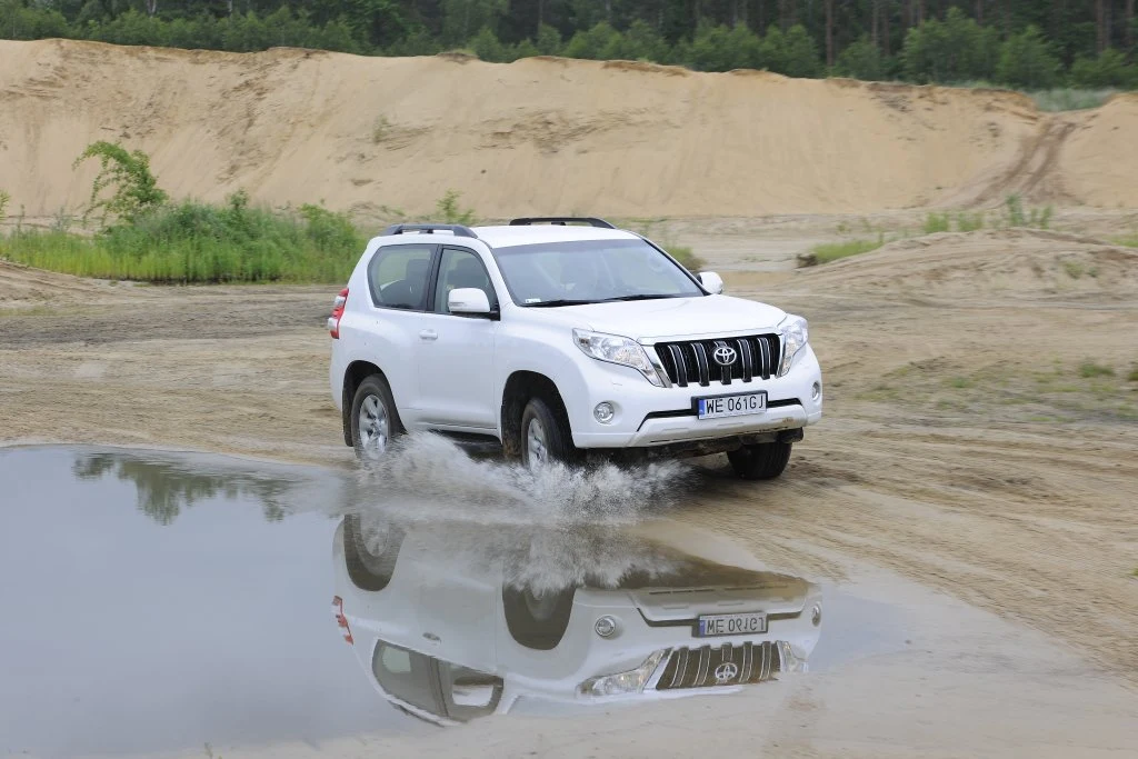 Toyota Land Cruiser 3.0 D-4D Premium - test - Motoryzacja w INTERIA.PL