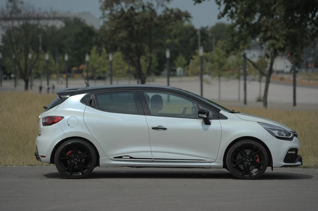 Renault Clio RS Monaco GP 200 EDC - test - Motoryzacja w INTERIA.PL