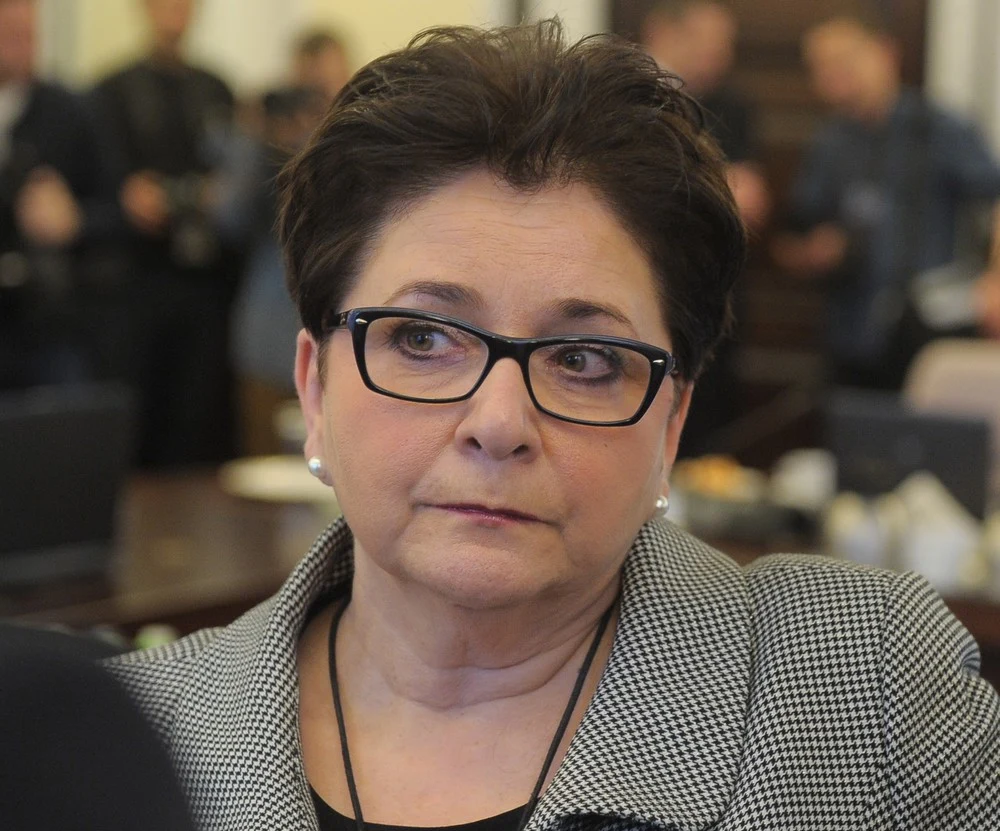 Szefowa MSW przeprasza za zatrzymanie dziennikarzy - Wydarzenia w ...