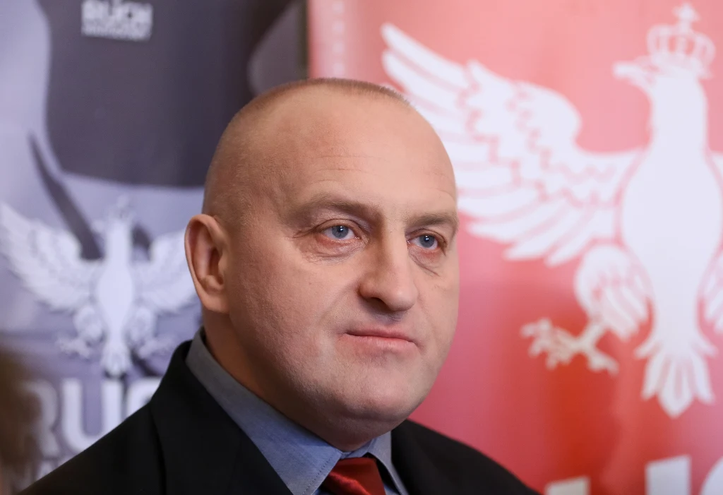 "Rz": Narodowcy ogłaszają kandydata na prezydenta. Zaskakujące nazwisko - Wydarzenia w INTERIA.PL