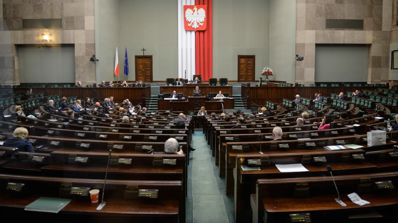 Projekt ws. in vitro skierowany do dalszych prac - Wydarzenia w INTERIA.PL