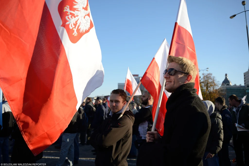 Polacy źle oceniaj sytuację w kraju. Sondaż TNS - Wydarzenia w INTERIA.PL