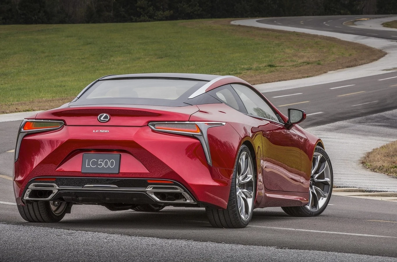 Lexus LC F zadebiutuje w roku 2019? - Motoryzacja w INTERIA.PL