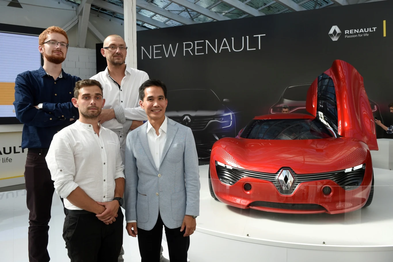 Renault Avame, projekt studenta z Krakowa - Motoryzacja w INTERIA.PL