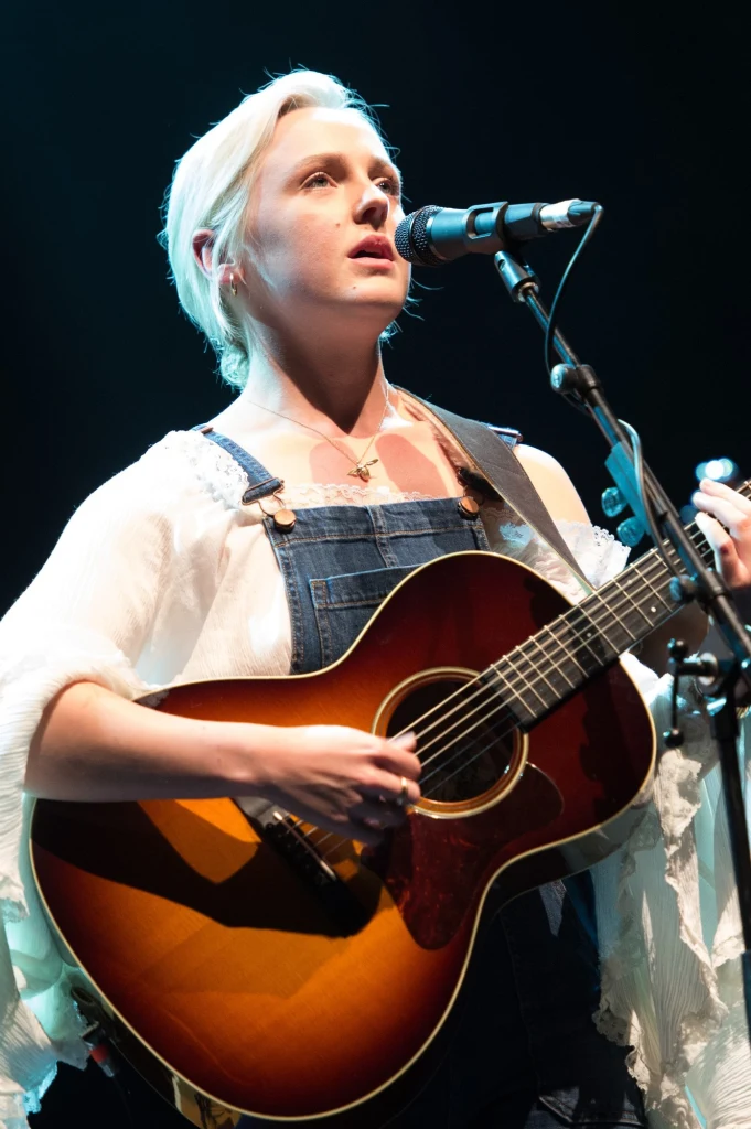 Recenzja Laura Marling "Semper Femina": Piękna i dobra