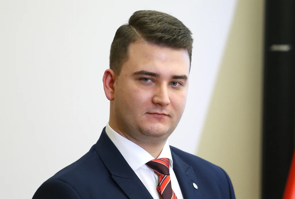 PGZ: Umowa z Bartłomiejem Misiewiczem rozwiązana - Wydarzenia w INTERIA.PL