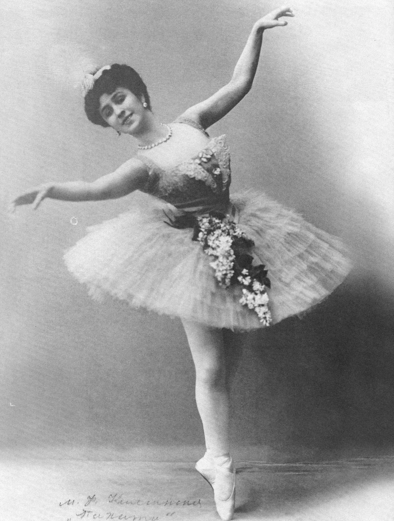 Uwiod a Cara I Rozgniewa a Rosj Kim By a Polska Baletnica Matylda uwiod-a-cara-i-rozgniewa-a-rosj-kim-by-a-polska-baletnica-matylda
