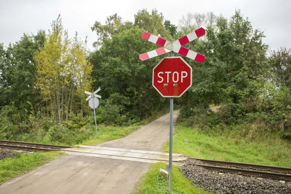 Podkarpacie: Tragiczny wypadek na przejeździe kolejowym - Wydarzenia w INTERIA.PL
