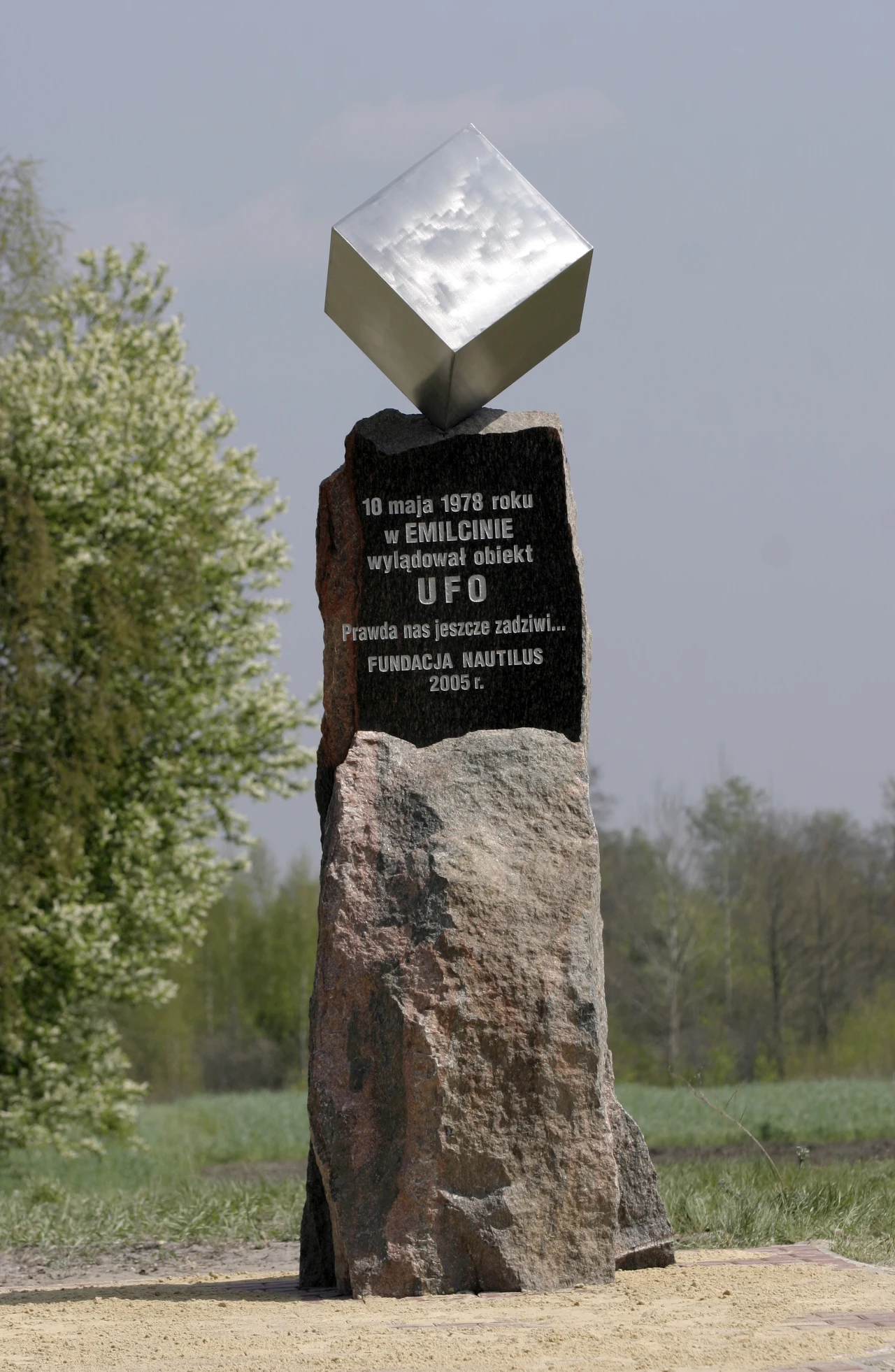 Jak UFO wylądowało w Emilcinie. Minęło 40 lat - Wydarzenia w INTERIA.PL