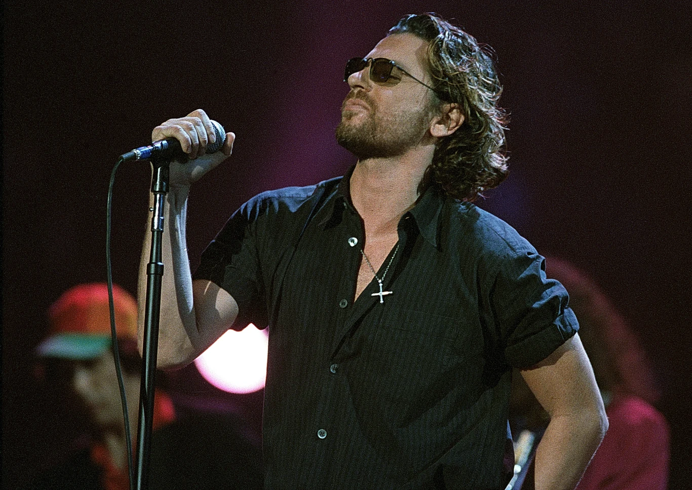 Michael Hutchence: Samobójstwo, wypadek czy morderstwo? - Muzyka w ...