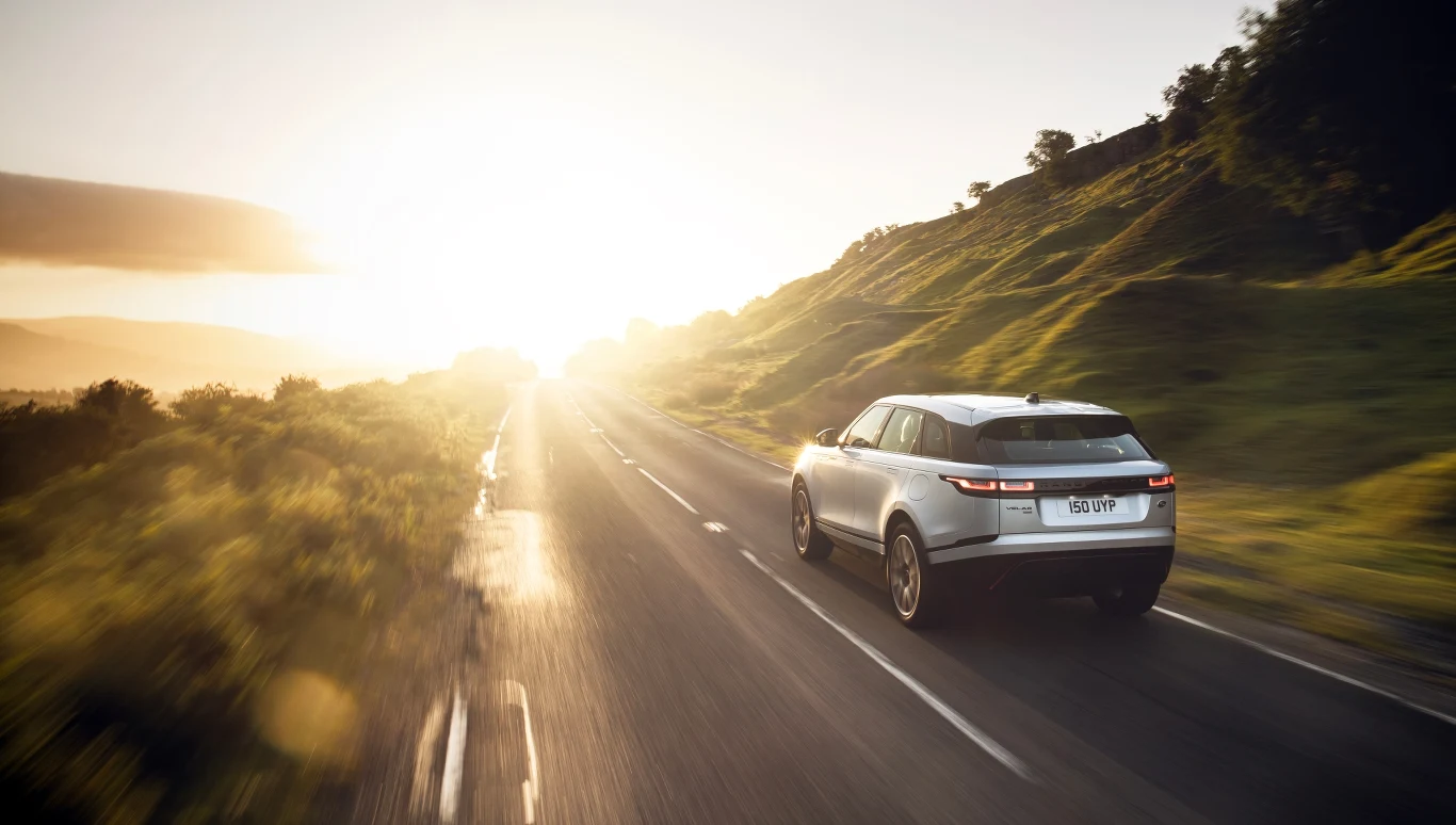 Range Rover Velar w hybrydowej wersji - Motoryzacja w INTERIA.PL