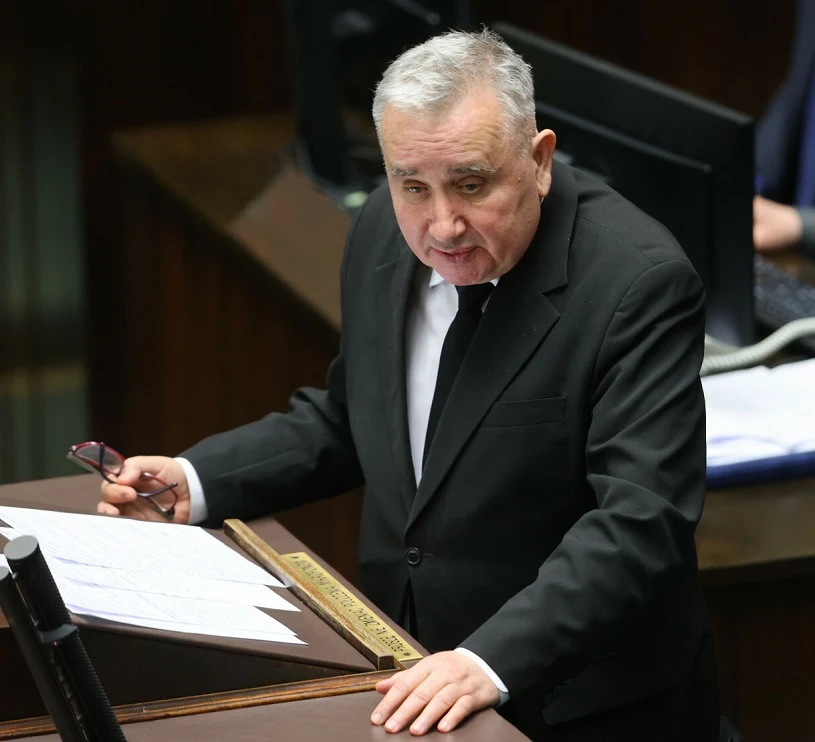 Dwa modele wydzielenia aktywów węglowych do NABE - Biznes w INTERIA.PL