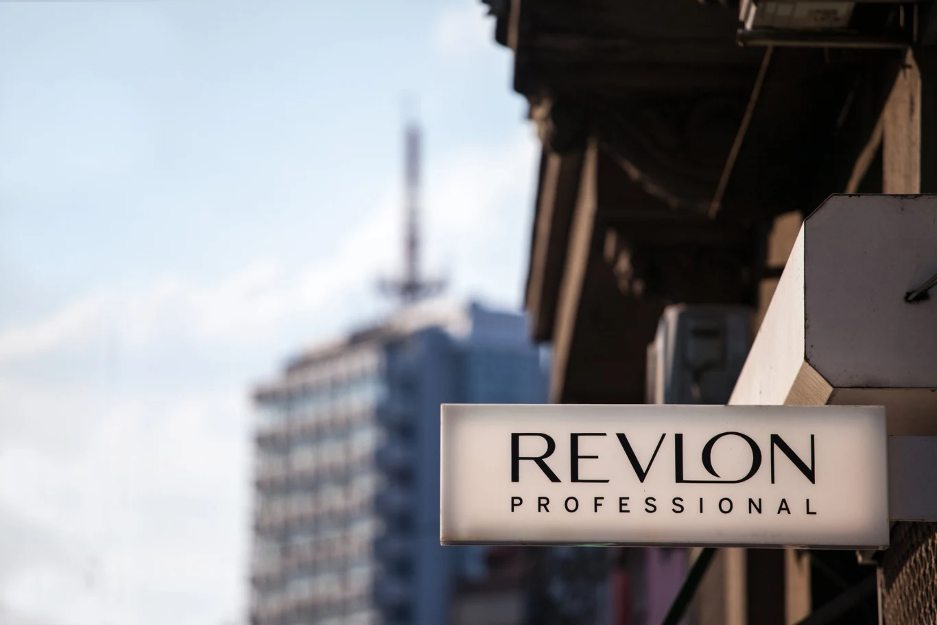 90-letni Revlon ogłosił upadłość, ale liczy na pomoc - Biznes w INTERIA.PL