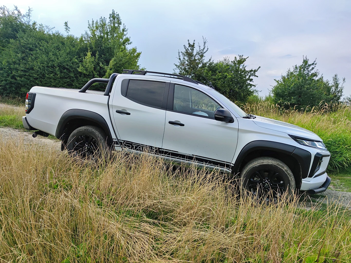 Mitsubishi L200 Stark - nie tylko na farmę - Motoryzacja w INTERIA.PL