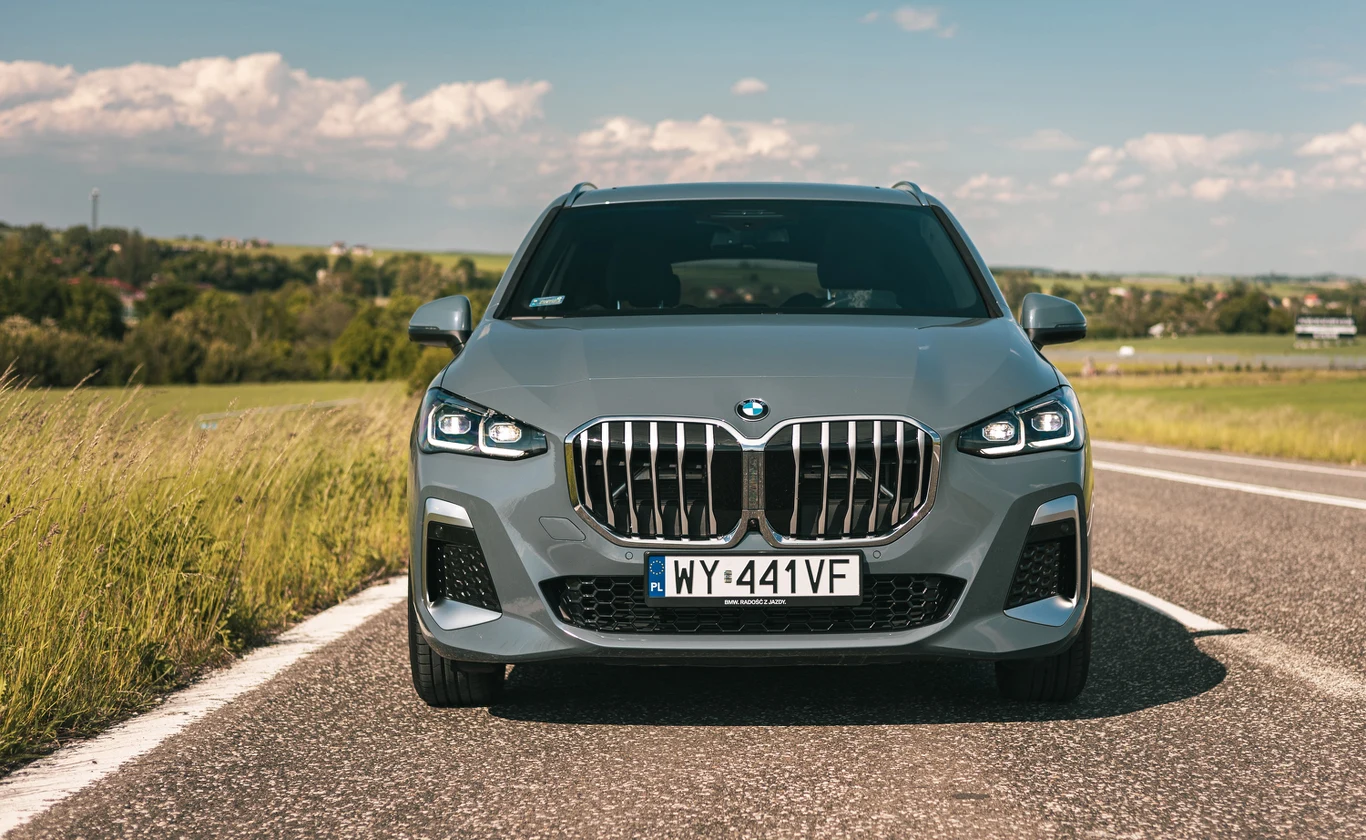BMW 220i Active Tourer – minivany jeszcze żyją - Motoryzacja w INTERIA.PL