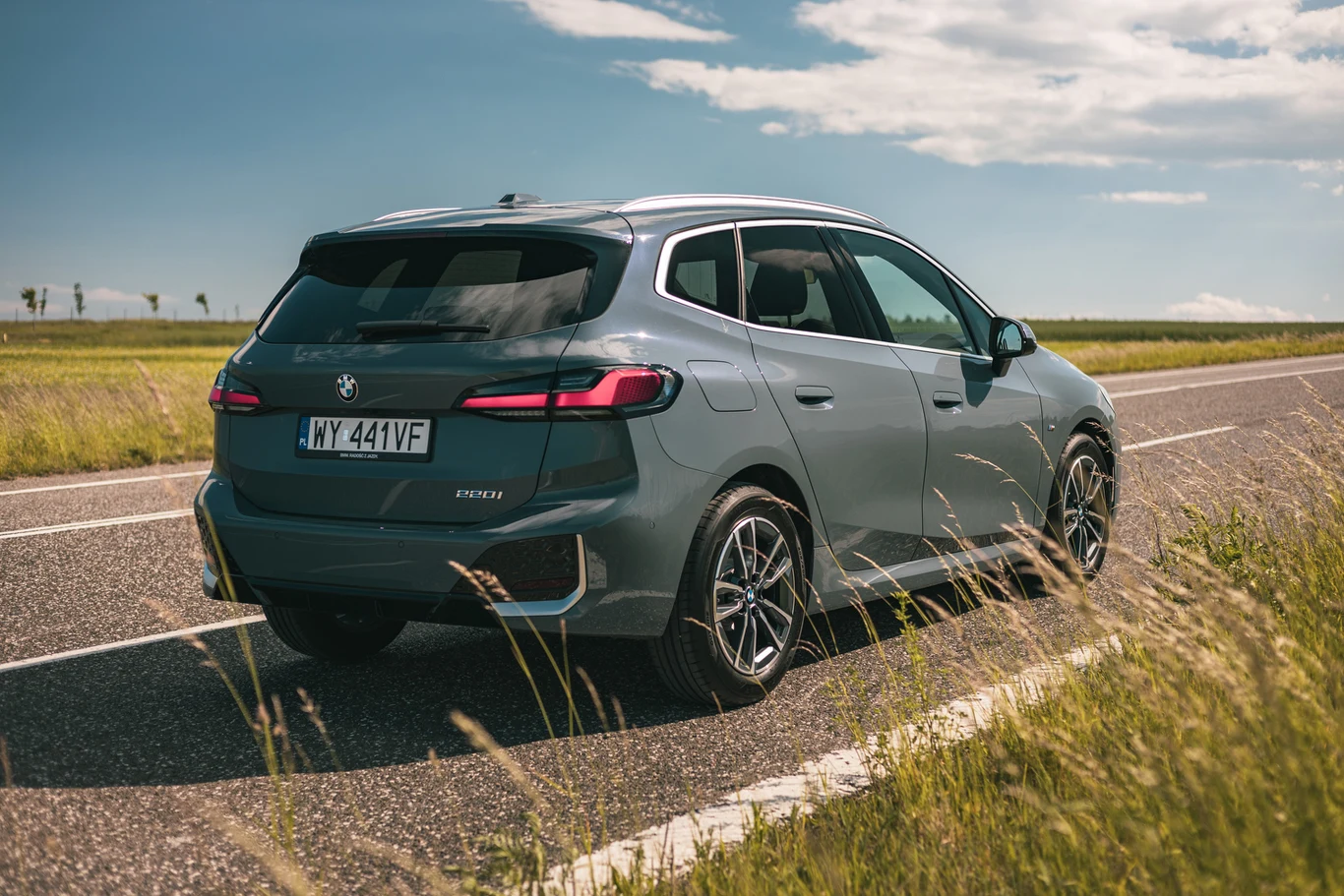 BMW 220i Active Tourer – minivany jeszcze żyją - Motoryzacja w INTERIA.PL
