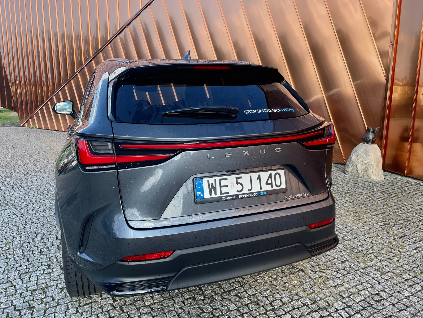 Lexus NX 450h+ - pierwszy taki w historii - Motoryzacja w INTERIA.PL