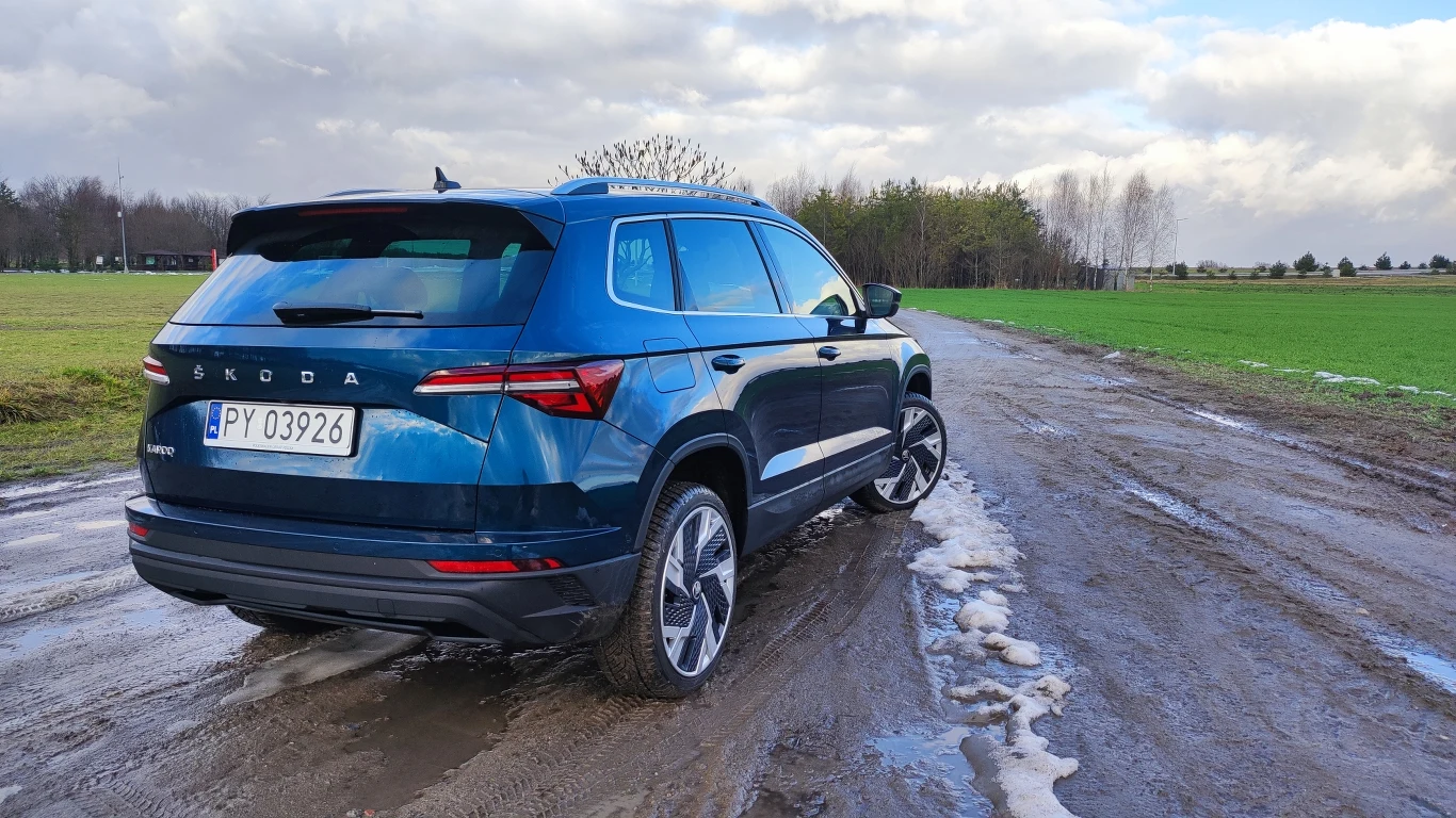 Skoda Karoq. Praktyczność ponad wszystko - Motoryzacja w INTERIA.PL