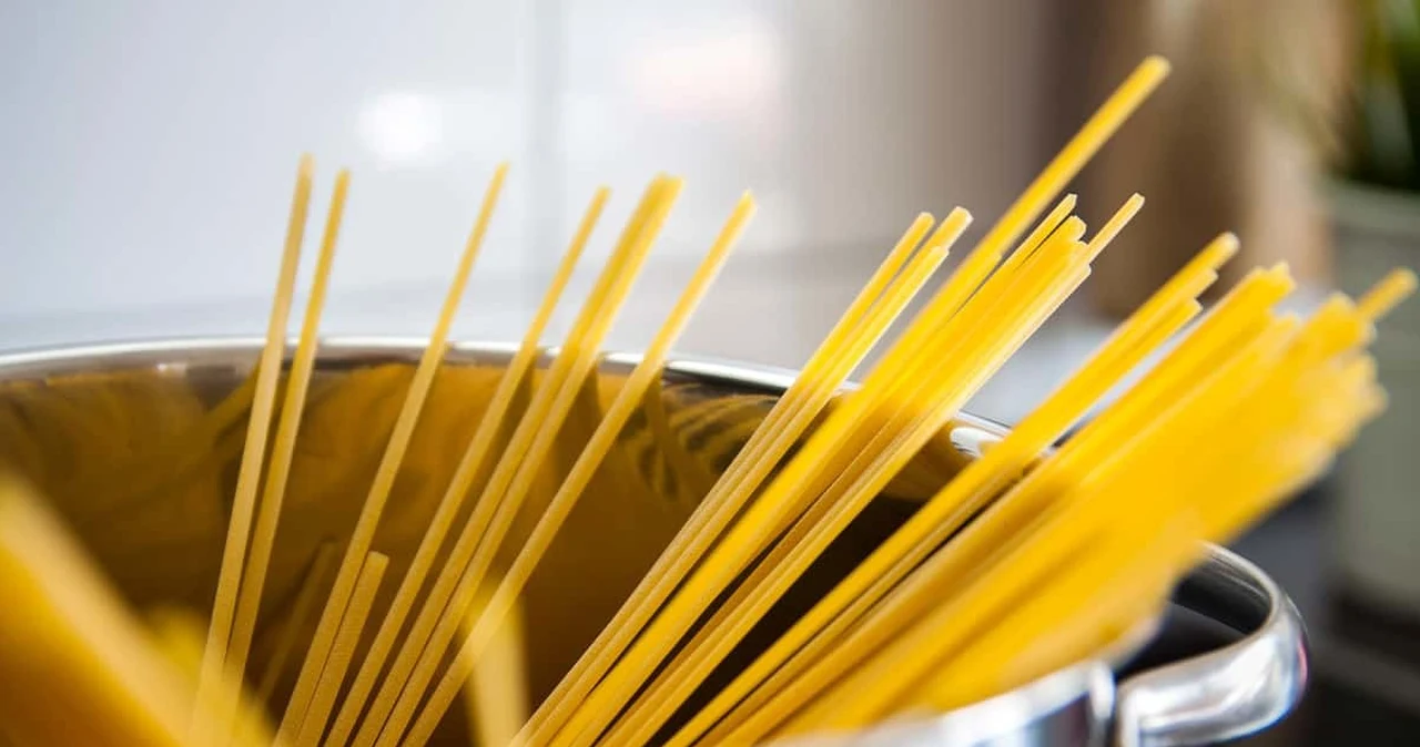 GIS ostrzega przed używaniem tej łyżki do spaghetti! Jest groźna dla ...