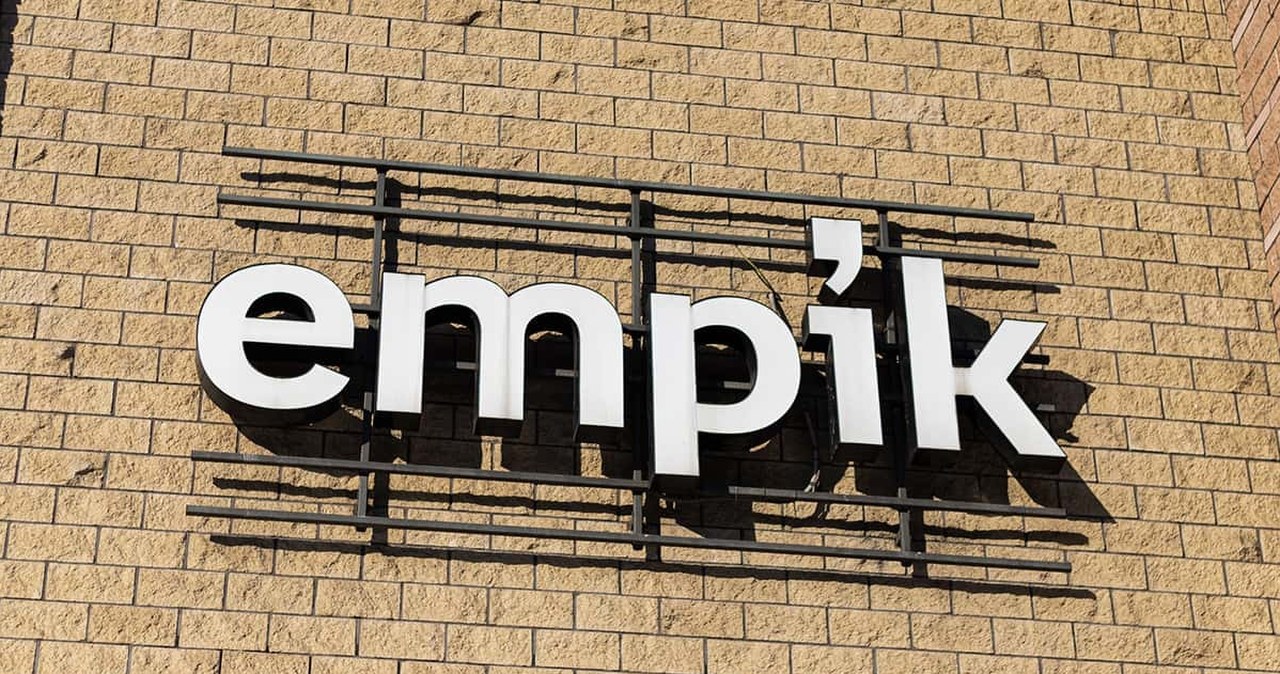 Kup najpiękniejsze kolorowe wyprawki szkolne z EMPIKU online: Wygodne ...