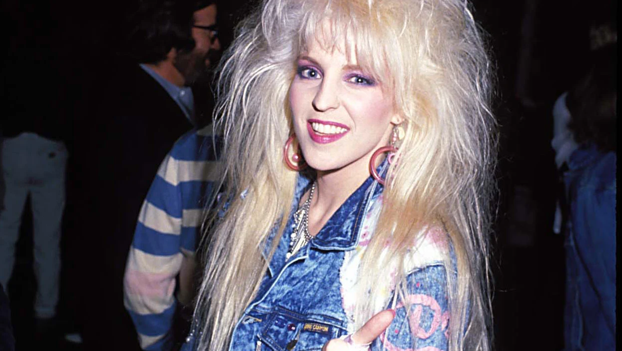 W latach 80. Janet Gardner była gwiazdą rocka. Teraz ma zaskakującą ...