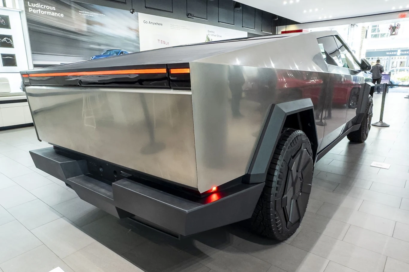 Tesla Cybertruck. Ceny, wersje i dane techniczne. Jest rozczarowanie ...