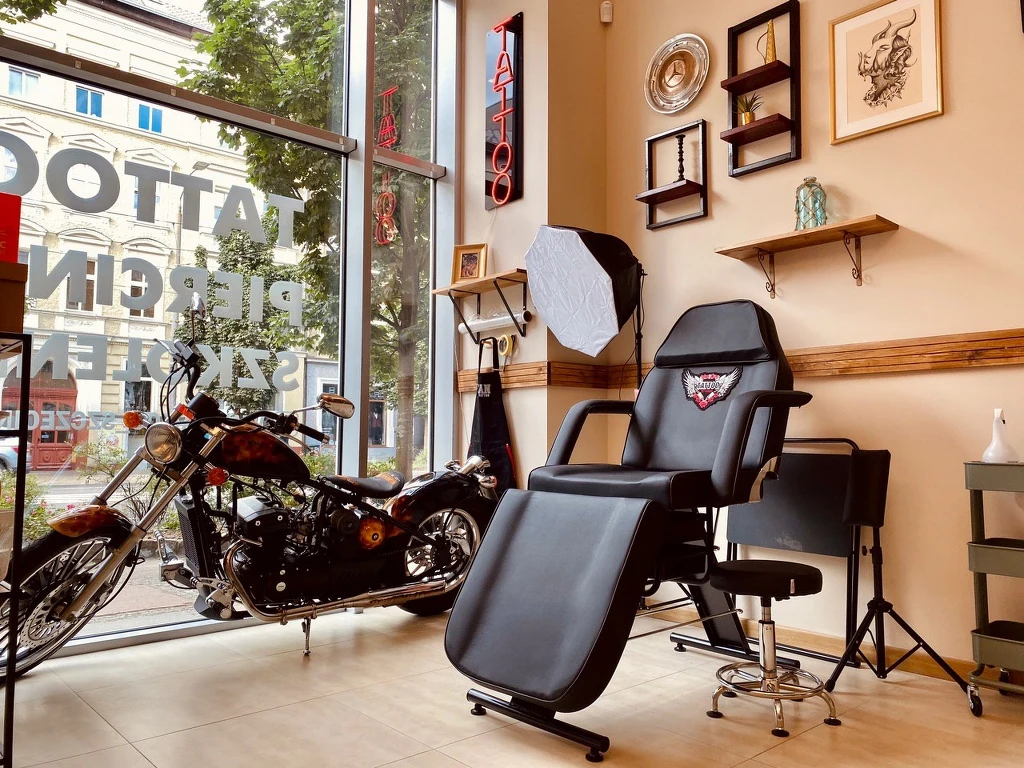 VEAN TATTOO: jak sieć studiów tatuażu zdobyła świat biznesu? - Biznes w ...