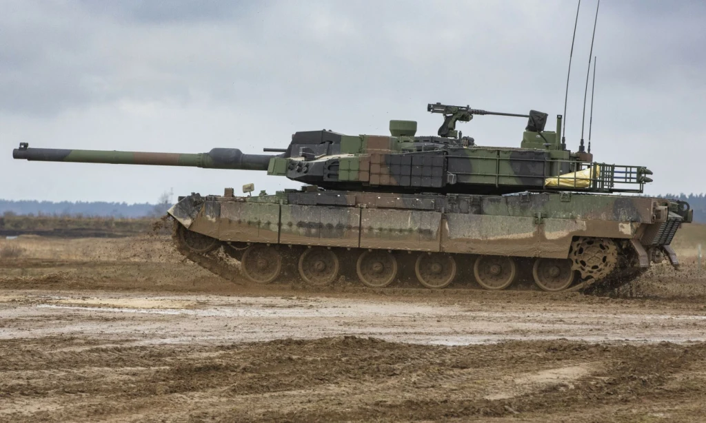Czołgi K2 dla Polski. Problemy z nową umową. "Astronomiczna cena" - Wydarzenia w INTERIA.PL