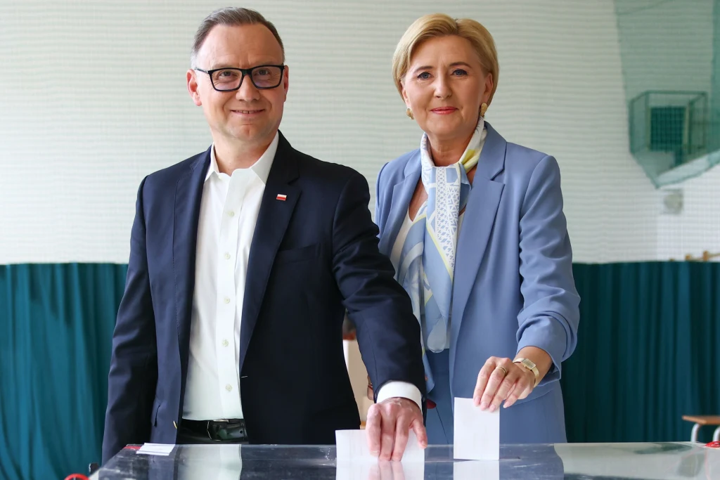 Agata Duda żegna się z Pałacem. Eksperci mówią o "godności w wizerunku ...