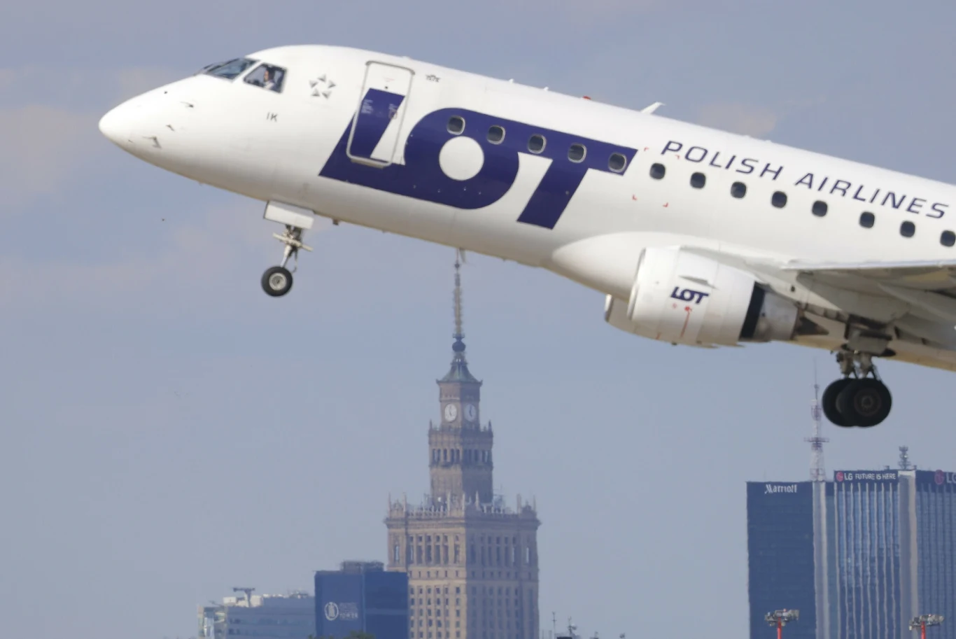 LOT wybrał nowe samoloty. Wielki kontrakt z Airbusem - Biznes w INTERIA.PL