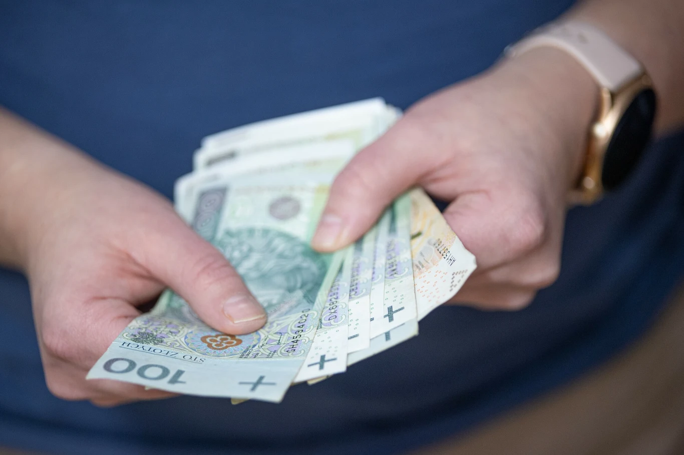 Wzrost wynagrodzeń Polaków wyhamował. Dane GUS poniżej oczekiwań ...