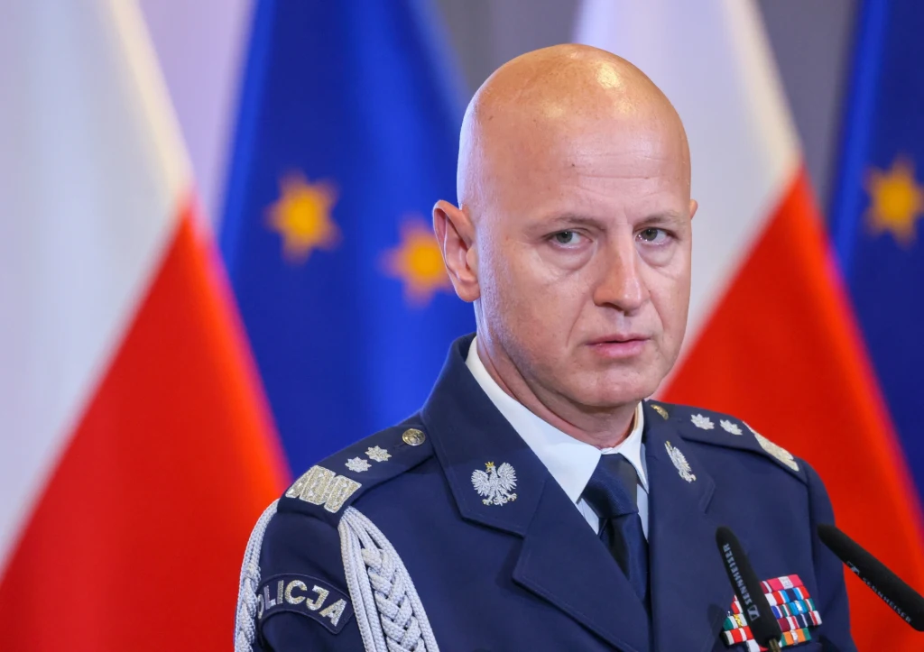 Wybuch na komendzie KGP. Mail o "bombie" zignorowany, potem była eksplozja - Wydarzenia w INTERIA.PL