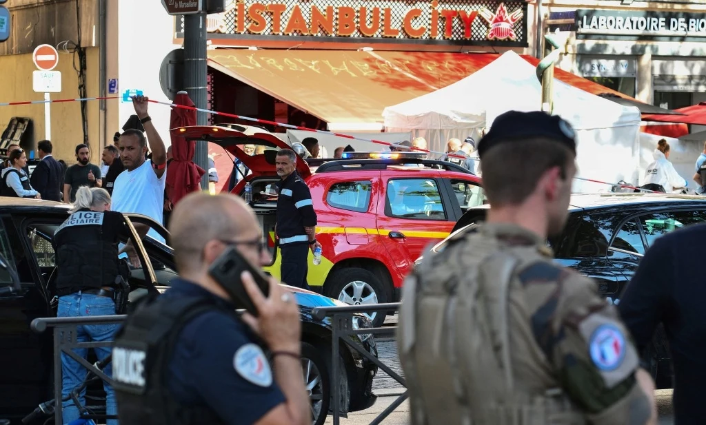 Francja. Atak nożownika w Marsylii. Kilka osób rannych, napastnik nie żyje - Wydarzenia w INTERIA.PL