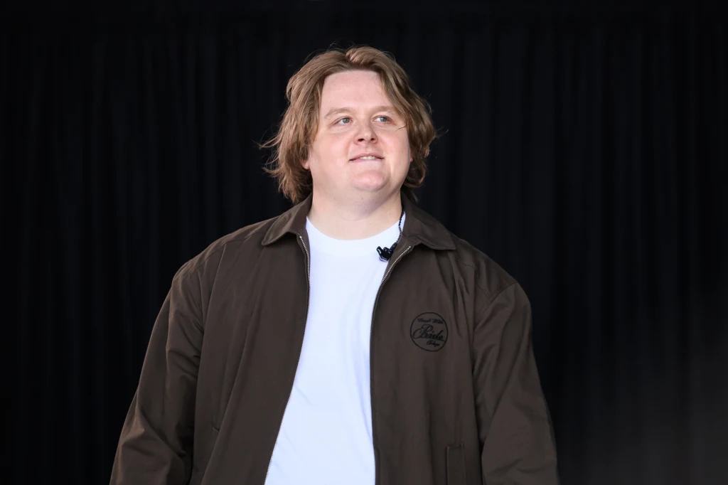 Tak Lewis Capaldi podsumował dzisiejszą branżę. Jego zdaniem królują ...