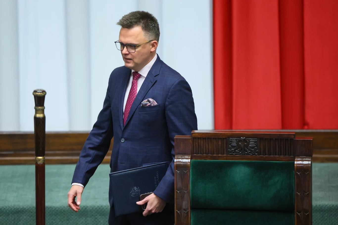 Ustawa ws. CPK. Szymon Hołownia poparł projekt Karola Nawrockiego ...