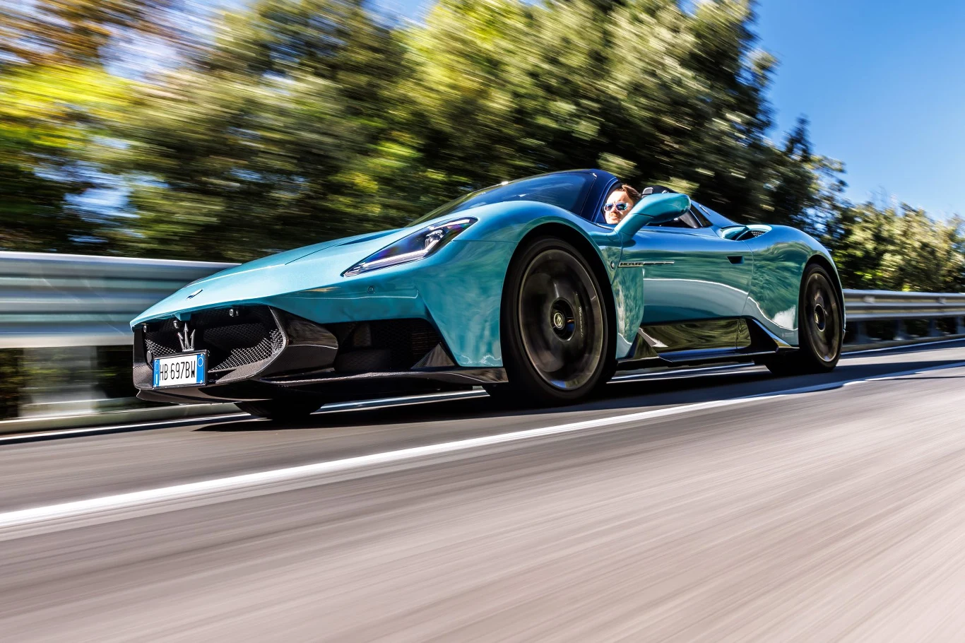 Maserati MCPura Cielo. Osiągi, cena i jak jeździ nowy roadster ...