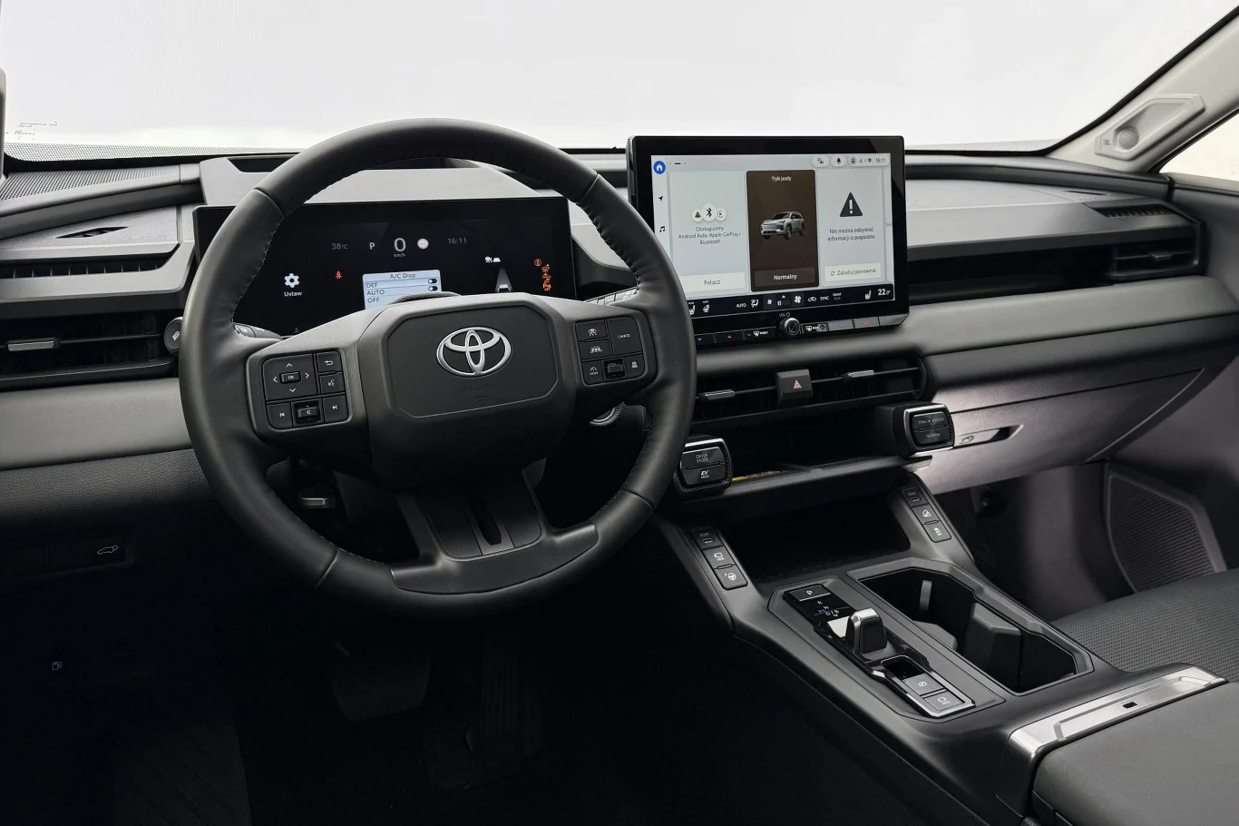 Nowa Toyota RAV4 to już hit. 100 km na prądzie i 5 l spalania ...