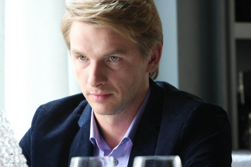 "Przyjaciółki: Adam Krawczyk zmienił nazwisko! Na jakie? - Świat ...