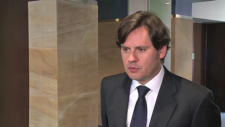 Zwolnili ponad 3 tys. ludzi, teraz zatrudniają. Jaki to ma sens ...