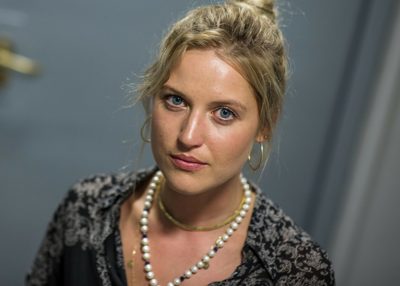 Aleksandra Domańska. Kim jest gwiazda serialu "Mecenas Porada"? - Styl ...