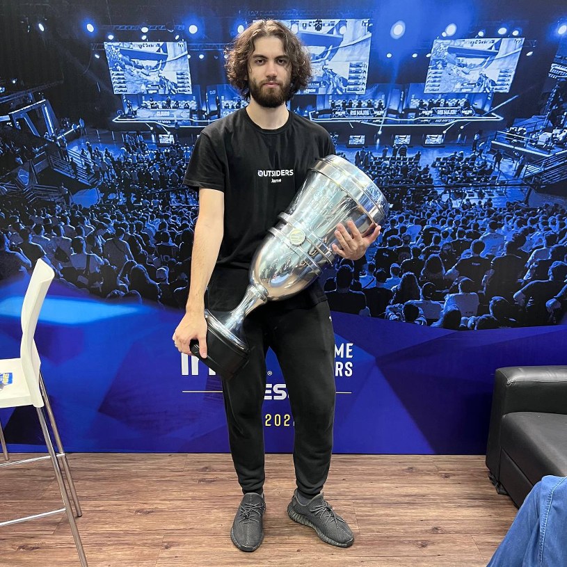 CS:GO. Przepisem na sukces mistrza świata z Rosji jest... masturbacja ...