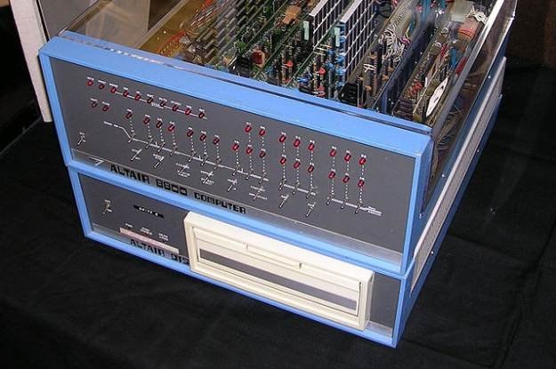 Altair 8800 SuperStar - pierwszy komputer osobisty - Geekweek w INTERIA.PL Altair 8800 SuperStar - pierwszy komputer osobisty - Geekweek w INTERIA.PL