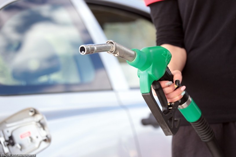 Rekordowo niskie ceny diesla i autogazu. A co z benzynami ...