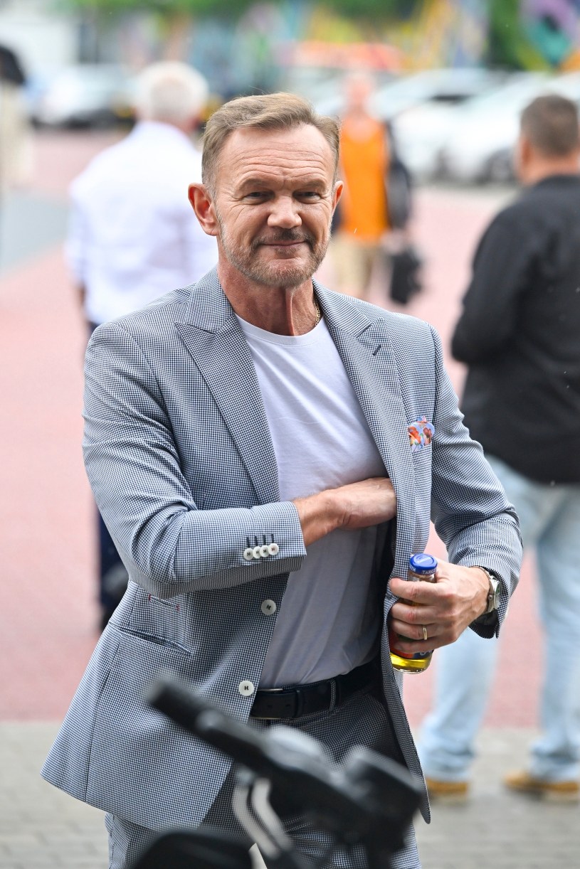 "Teściowie": Komediowa nowość w Polsacie! Cezary Pazura zdradza szczegóły - Świat Seriali w ...