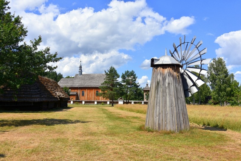 Gdzie kręcono serial "1670"? Wieś Adamczycha robi furorę - Kobieta w ...