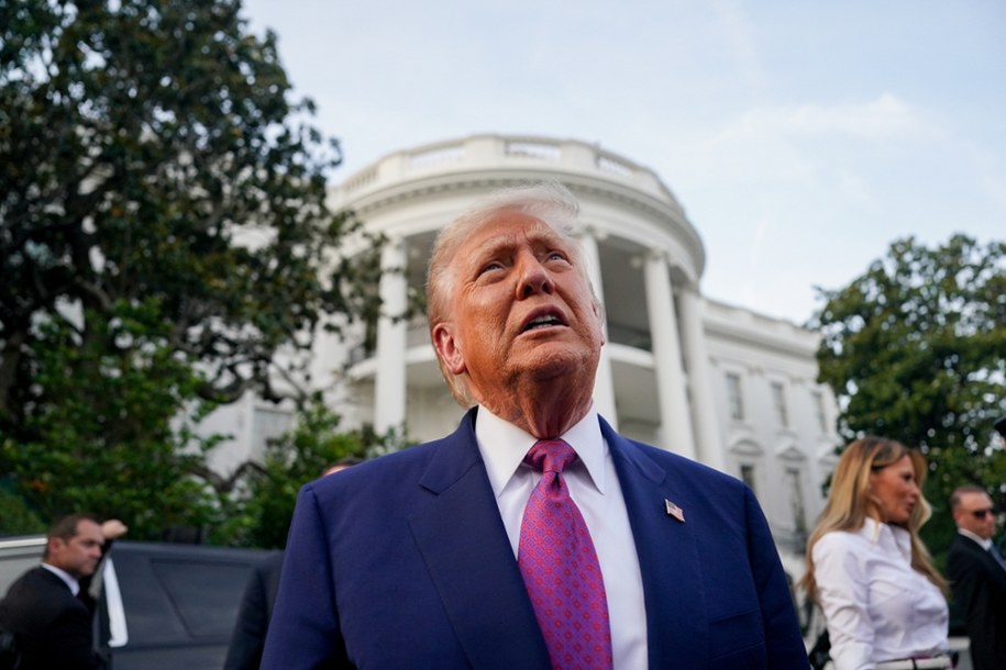 Trump ostrzega Iran przed konsekwencjami ataku na USA - RMF 24 Trump ostrzega Iran przed konsekwencjami ataku na USA - RMF 24